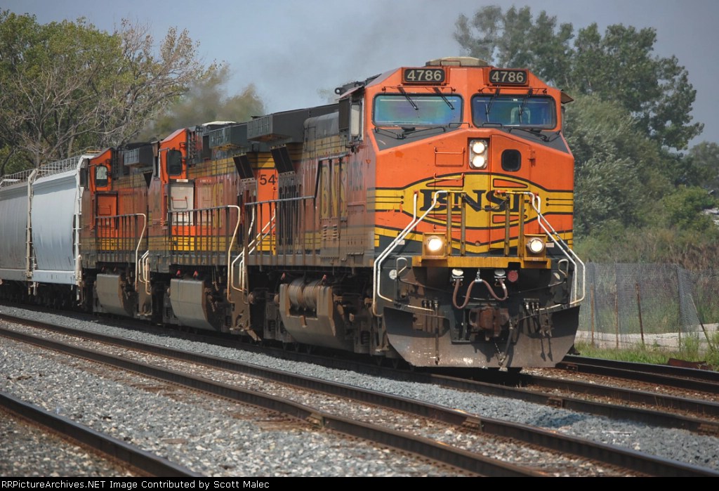 BNSF 4786, 5442 & 5172